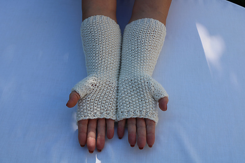 Ravelry: Seagull Arm Warmers/Cable Fingerless Gloves. pattern by Elena ...