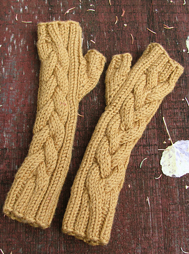 Ravelry: Harriet Mitts pattern by Elizabeth Pedersen