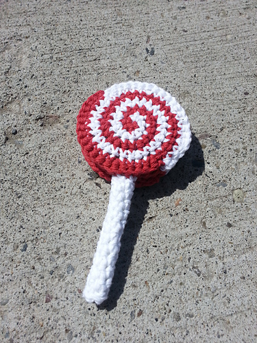 Ravelry: Lollipop Rattle pattern by Wanita Levacy-Sabin