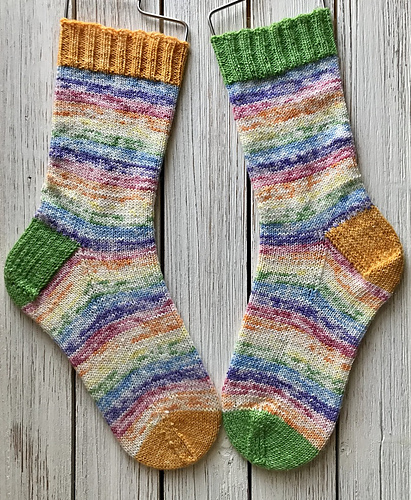 Ravelry: So Vanilla Cuff Down Socks pattern by Mary Lukas