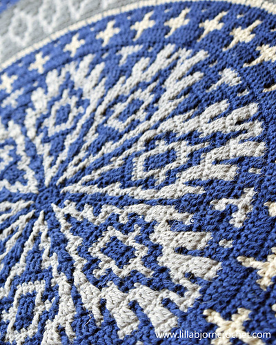 Ravelry: Ocean Time Mandala Rug pattern by Tatsiana