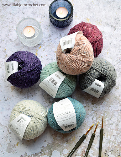 Ravelry: Early Waves Cowl pattern by Tatsiana