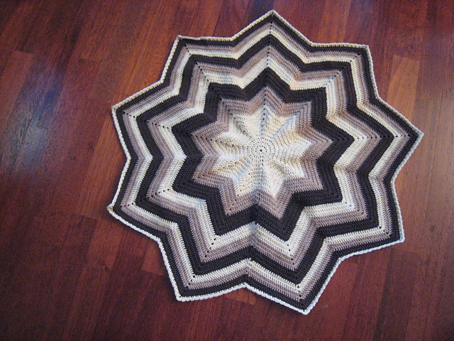 Ravelry: 9 pointed Round Ripple with Solid Center pattern by Michelle ...