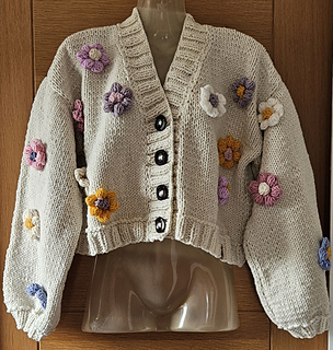 Ravelry: Flower Power 30% sale pattern by LaLa Wooly
