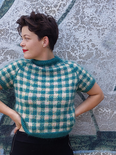 Ravelry: Gr8 Gingham Raglan pattern by Jessie Maed Designs