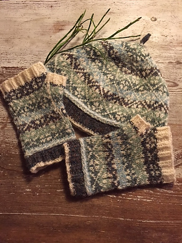 Ravelry: Wee Hearts pattern by Jenjoyce Design