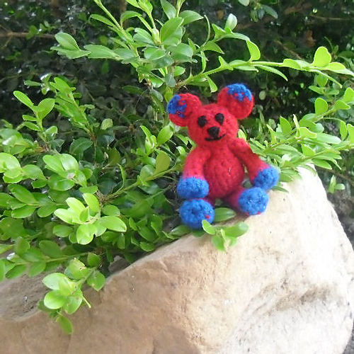 Ravelry: Tiny Crochet Bear pattern by Sharon Ojala