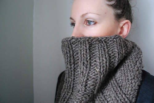 Ravelry: Huit pattern by Lisa Mutch