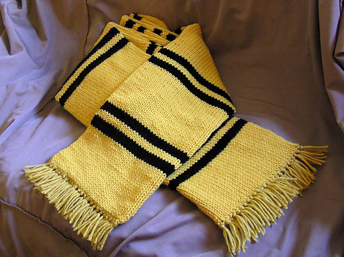 Ravelry: Prisoner of Azkaban Style Scarf pattern by Eyesthatlightup