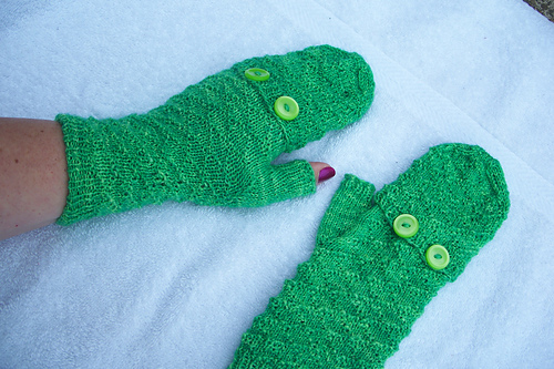 Ravelry: Fully Convertible Mittens pattern by Kaitlyn Yeager