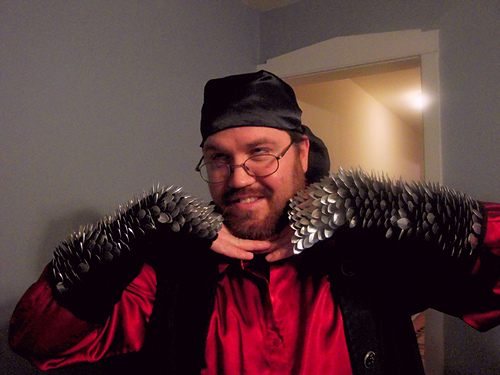 Ravelry: Dragon Slayer Gauntlets pattern by Anna Connors