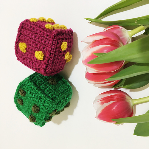 Ravelry: Summer Fun Dice pattern by Anna Granta