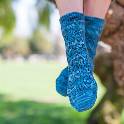 Ravelry: Swing Left pattern by Megan Williams