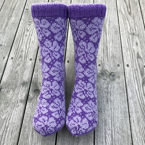 Ravelry: Fiol-sokker pattern by Varangerdesign :)
