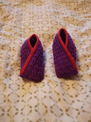Ravelry: Fun Folded Slippers pattern by SarahSweethearts