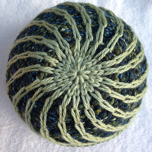 Ravelry: Tangential thinking pattern by Elizabeth Felgate