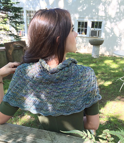 Ravelry: Rain Bird Cowl pattern by Lynne Vogel