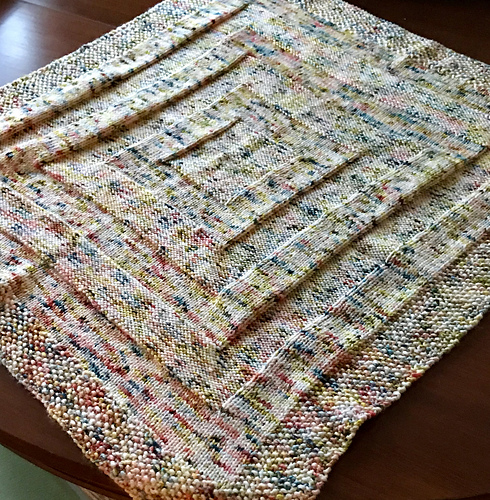 Ravelry: Le Dédale pattern by Laurie Kimmelstiel