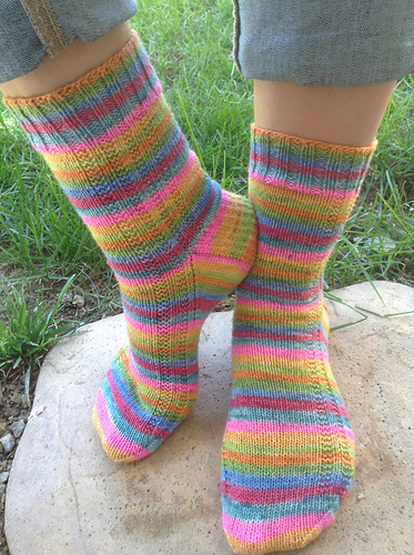 Ravelry: Tramlines socks pattern by Maria Higgs