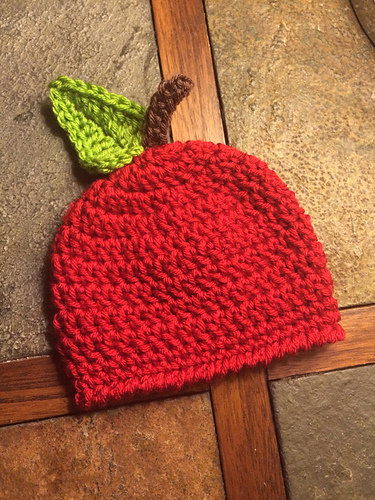 Ravelry: Apple Hat pattern by Salena Baca