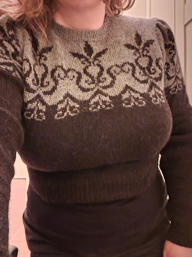 Ravelry: Jacquard Rose Jumper pattern by Wij Vrouwen