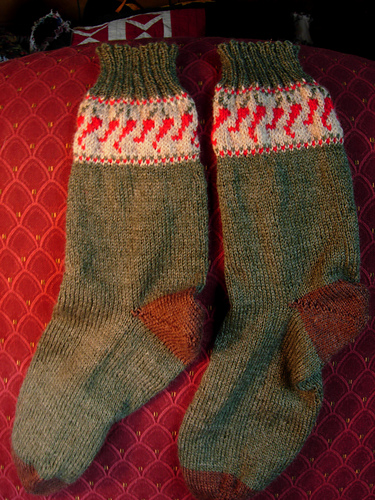 Ravelry: Chili pepper chart pattern by Sandra Jäger