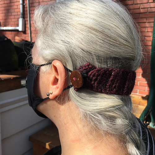 Ravelry: Super Quick Ear Savers pattern by Lolie Yergeau