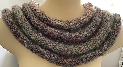 Ravelry: Cleopatra's collar pattern by Jean Lombard