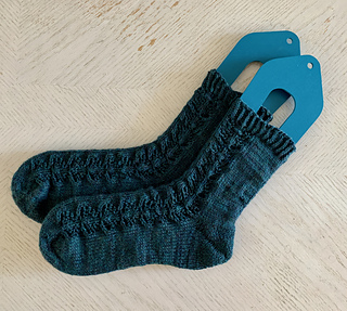 Ravelry: Pink Beds Loop Socks pattern by Pat Hensley