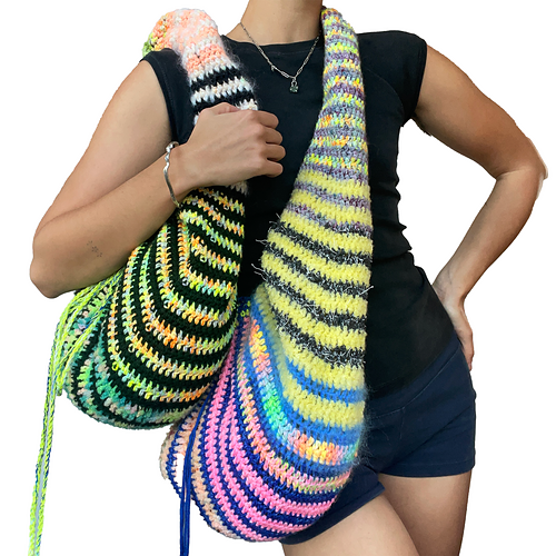 Ravelry: scrunchie bag (crochet) pattern by Loupy Studio