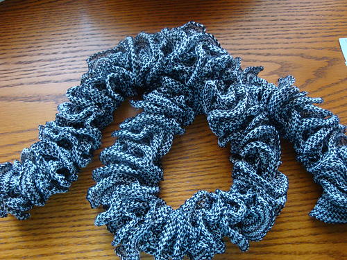 Ravelry: 1-Ball Scarf pattern by Lion Brand Yarn