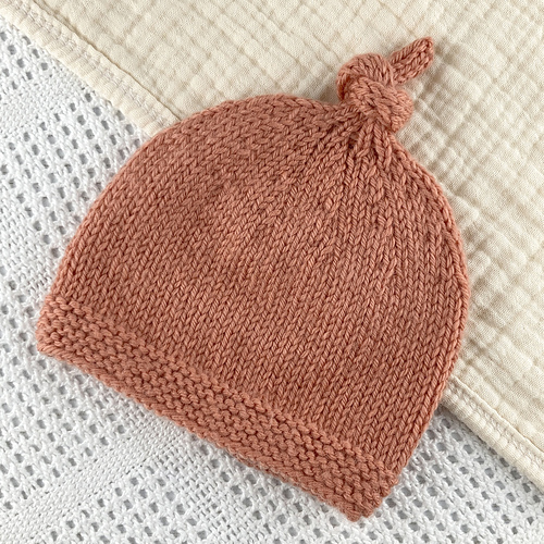 Ravelry: Baby Hat with Top Knot - Tegan pattern by Julie Taylor