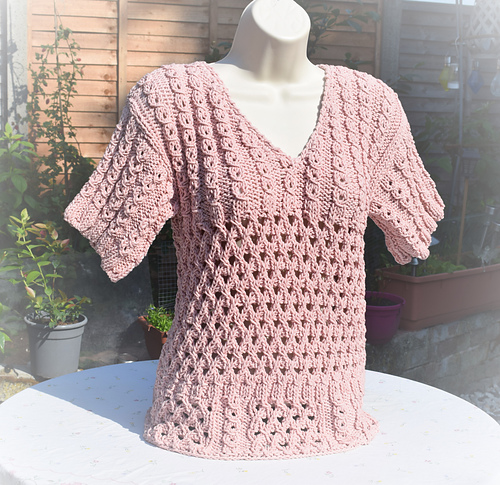 Ravelry: Sweet Sharona pattern by Eva Jones