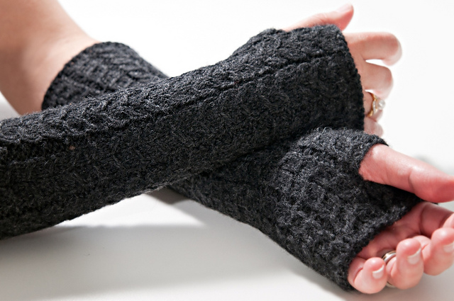 Ravelry: Cabled Fingerless Gloves pattern by Luciana Boic