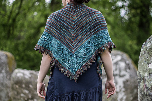 Ravelry: Ishneich pattern by Lucy Hague