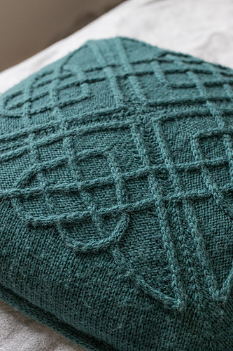 Ravelry: Cairenn pattern by Lucy Hague
