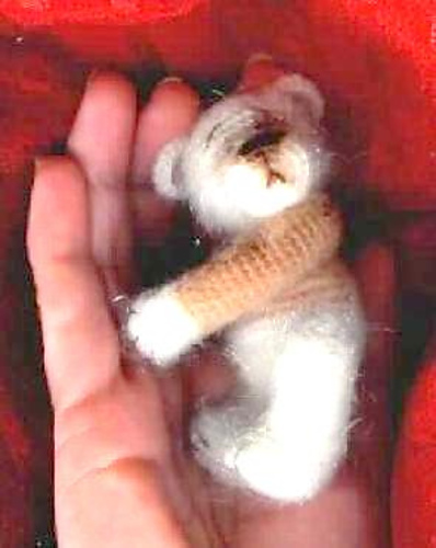 Ravelry: MONTY Miniature Thread Crochet Bear pattern by Edith Molina