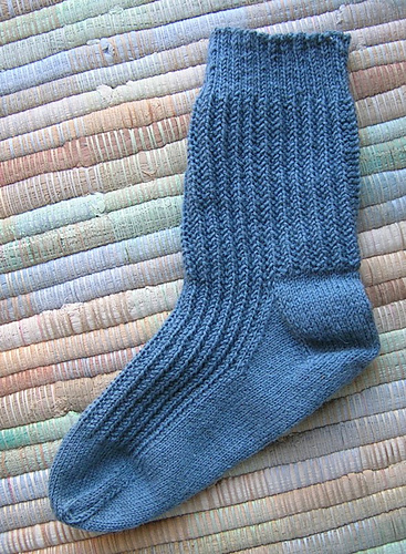 Ravelry: Farrow Rib Socks pattern by Nicole Okun