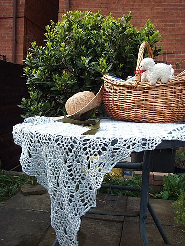 Ravelry: Hilo Shawl pattern by Joanne Scrace