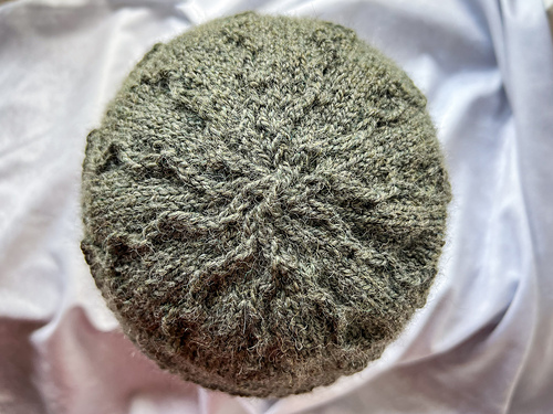 Ravelry: Climbing Zigzag Hat pattern by Erin Dunlap