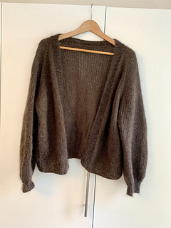 Ravelry: Janes Cardigan pattern by Jane Holst Kristensen
