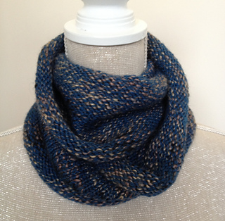 Ravelry: LouDoubleKnitter's Snood ~ Easy