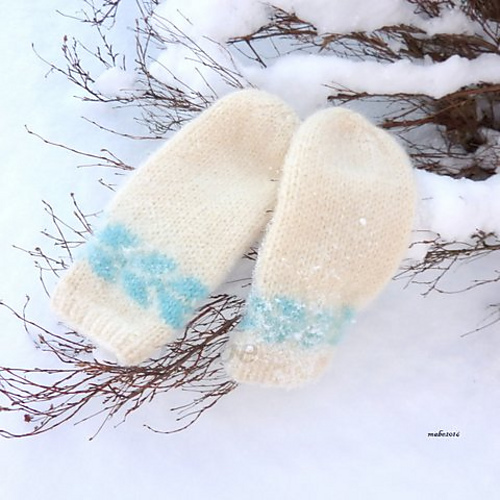 Ravelry: Frost votter / Frost mittens pattern by MaBe