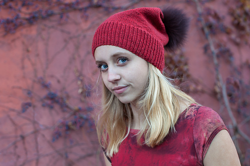 Ravelry: #152 2016 Holiday Hat pattern by Leslie Scanlon