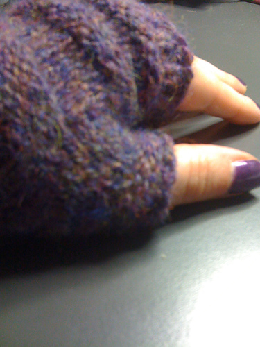 Ravelry: Wringed Wristlets pattern by Nicola Fern