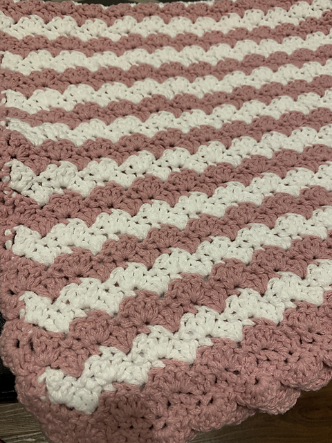 Ravelry: Bev 5 Day Lovee Blanket pattern by Beverly A. Qualheim