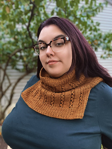 Ravelry: Riptide Cowl pattern by Jennifer Shiels Toland