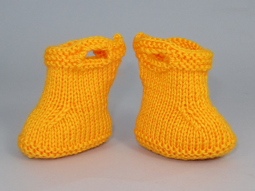 Ravelry: Baby Pull On Boots (Booties) pattern by Christine Grant