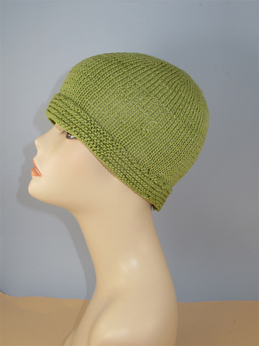 Ravelry: Simple Cloche Hat pattern by Christine Grant