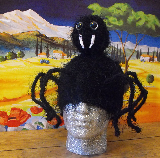 Ravelry: SPINDERELLA SPIDER BEANIE pattern by Christine Grant